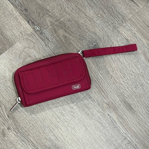 lug | Bags | New Lug Red Rfid Blocking Travel Expanding Wallet Wristlet ...